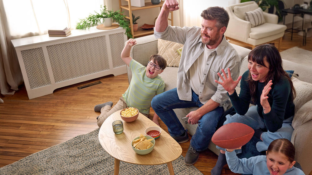 Vince Vaughn and Owen Wilson Reunite with ‘Wedding Crashers’ Director ...