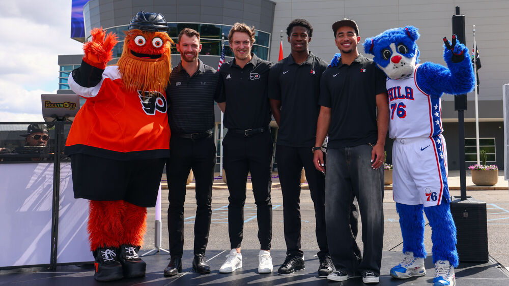 Comcast Officially Unveils Xfinity Mobile Arena with High-Power WiFi ...